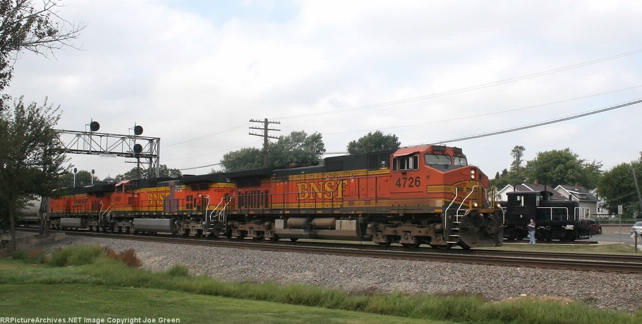 BNSF 4726